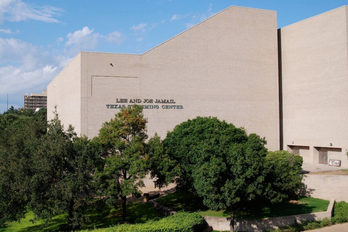 UT’s Texas Swimming Center Closes Race Pool for Repairs - UT Austin ...