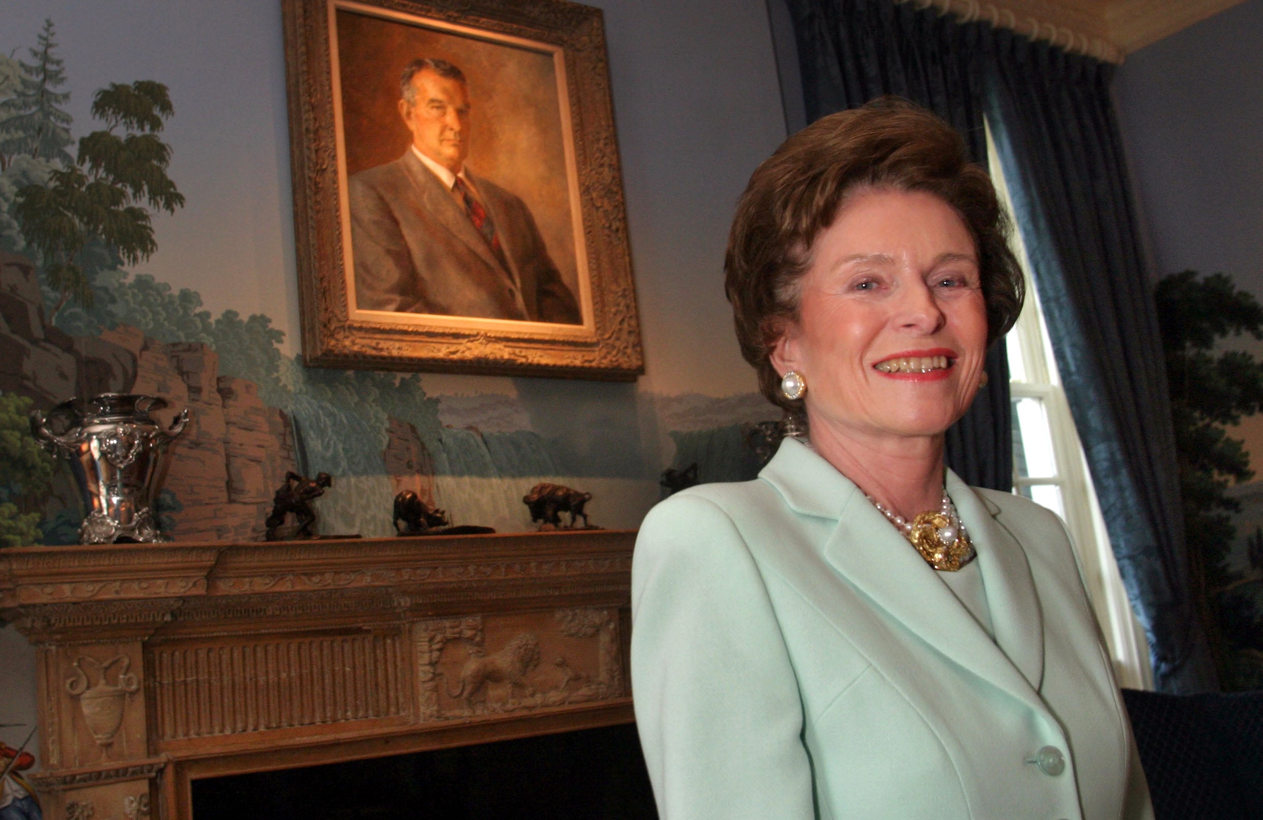 Statement on Rita Clements by President Gregory L. Fenves - UT Austin ...
