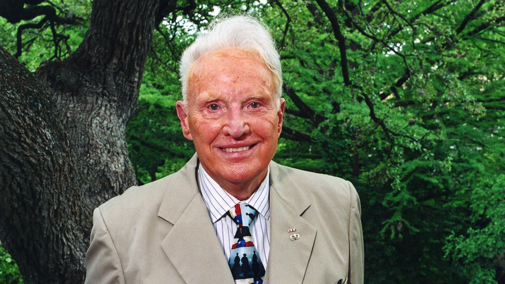 UT Mourns the Loss of Alumnus Frank Denius, the Ultimate Longhorn - UT ...