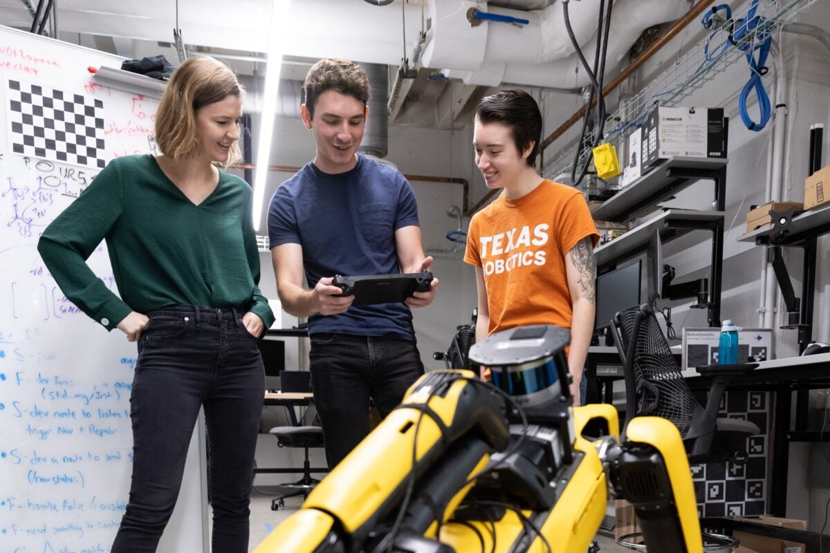 UT Launches Nation’s First Robotics Program for Freshman Applicants ...