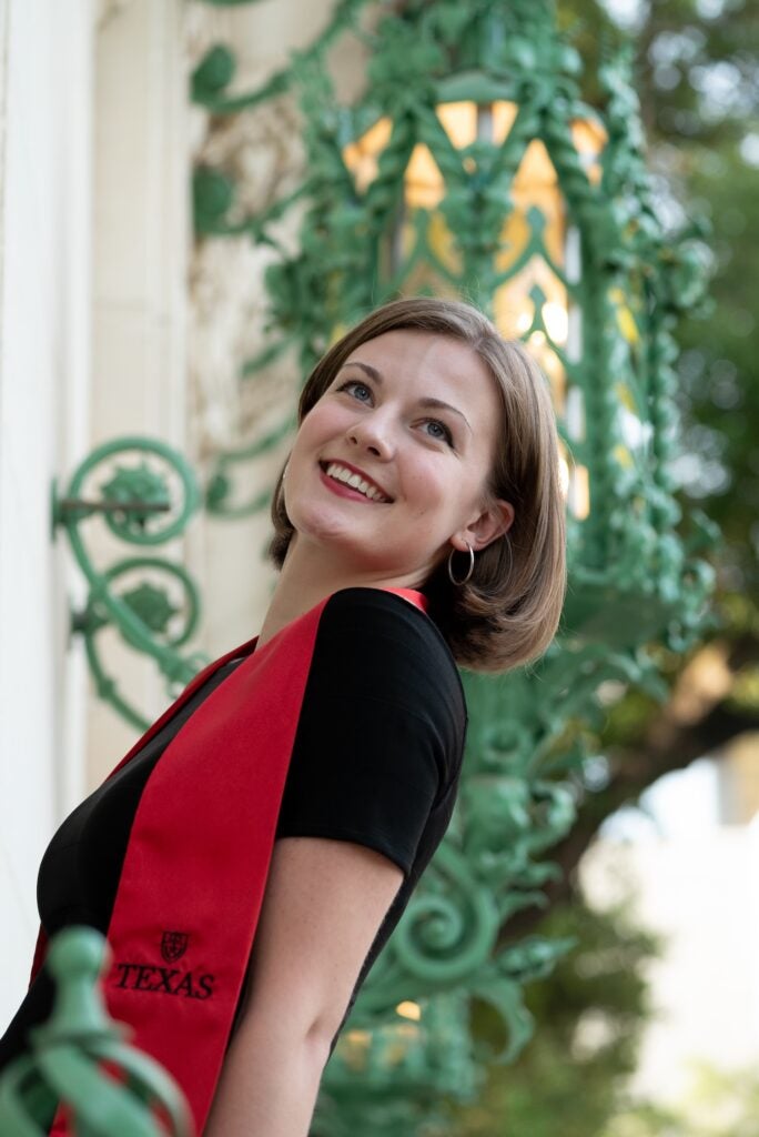 Finding Your Perfect Photo Backdrop on the Forty Acres - UT Austin News ...