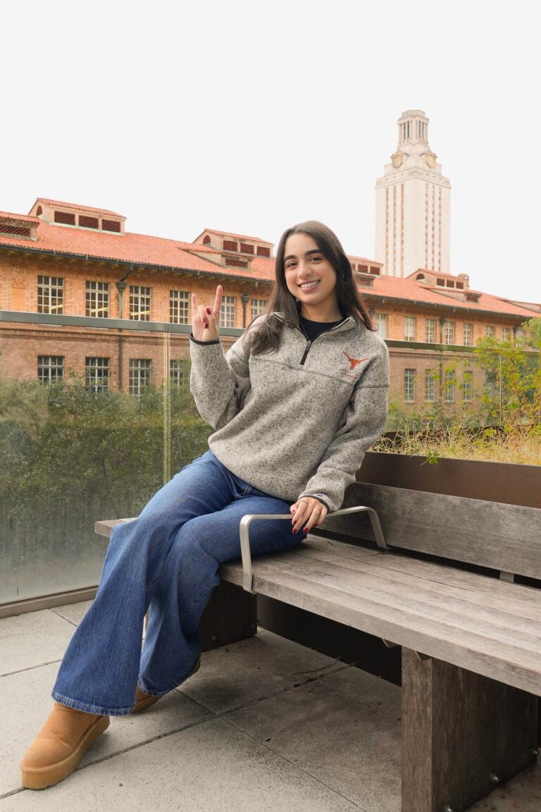 Finding Your Perfect Photo Backdrop on the Forty Acres - UT Austin News ...