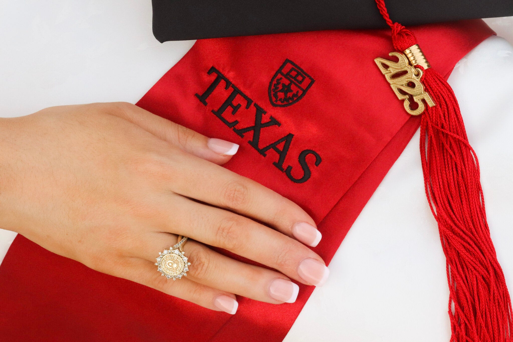 Finding Your Perfect Photo Backdrop on the Forty Acres - UT Austin News ...