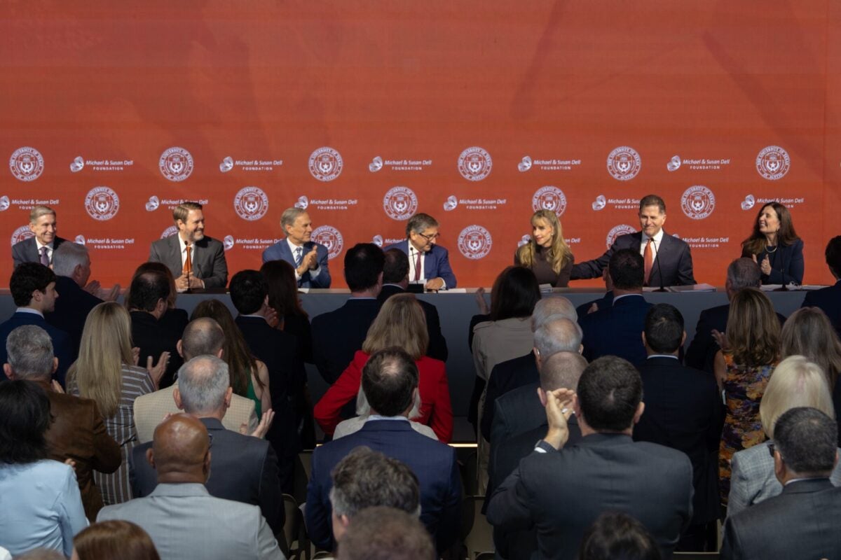 Michael and Susan Dell Surpass $1 Billion in Giving to UT Austin - UT ...